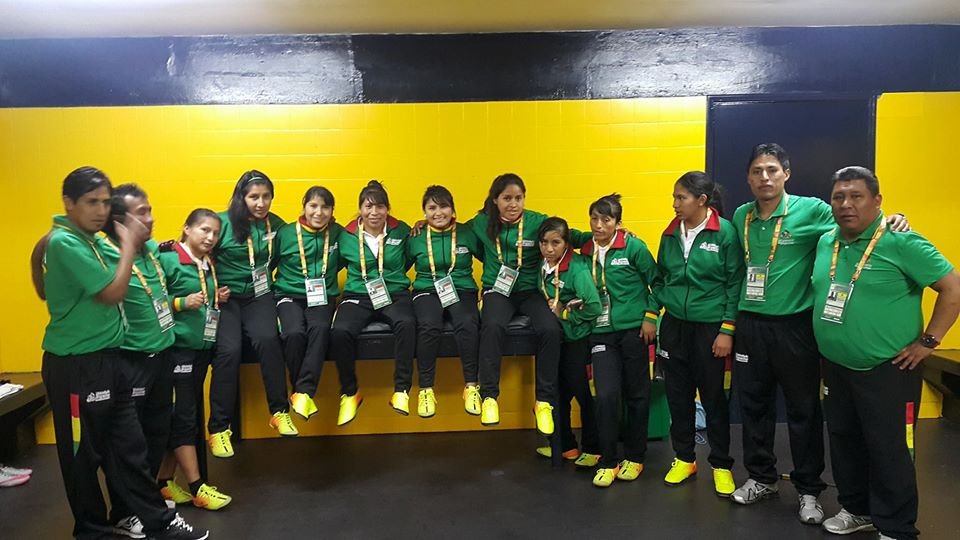 [:es]La Confederación Universitaria Boliviana toma el reto de brillar ...